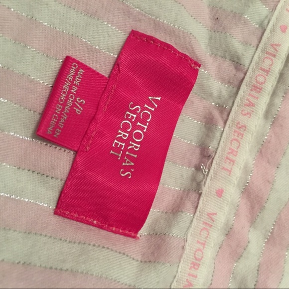 Victoria's Secret | Intimates & Sleepwear | Victorias Secret Light Robe ...